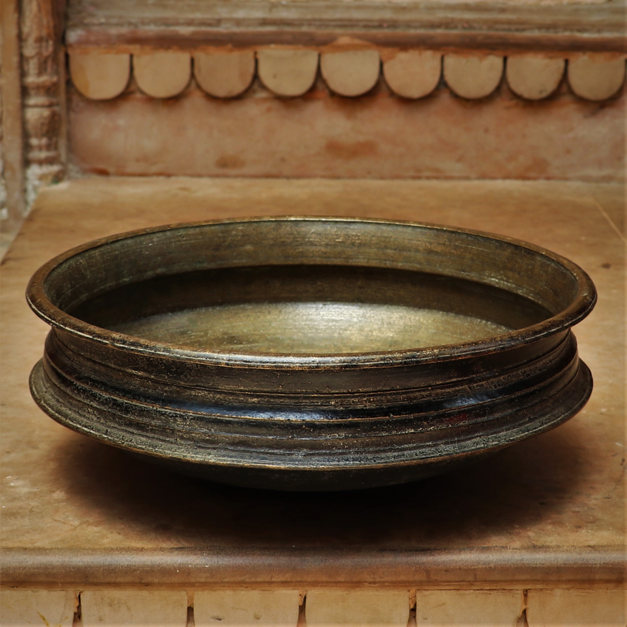 Vintage Urli - Buy exclusive brass statues, collectibles and decor