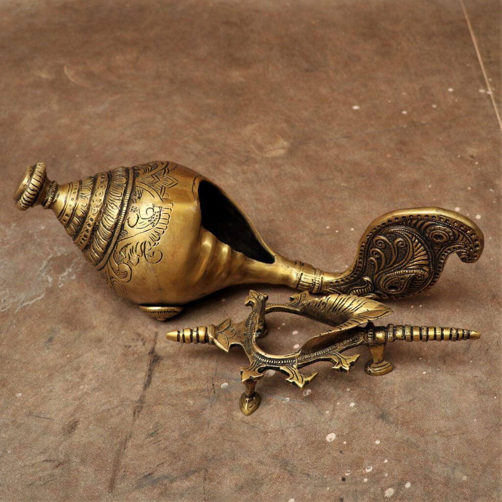 Divya Brass Sankha - Buy exclusive brass statues, collectibles and decor